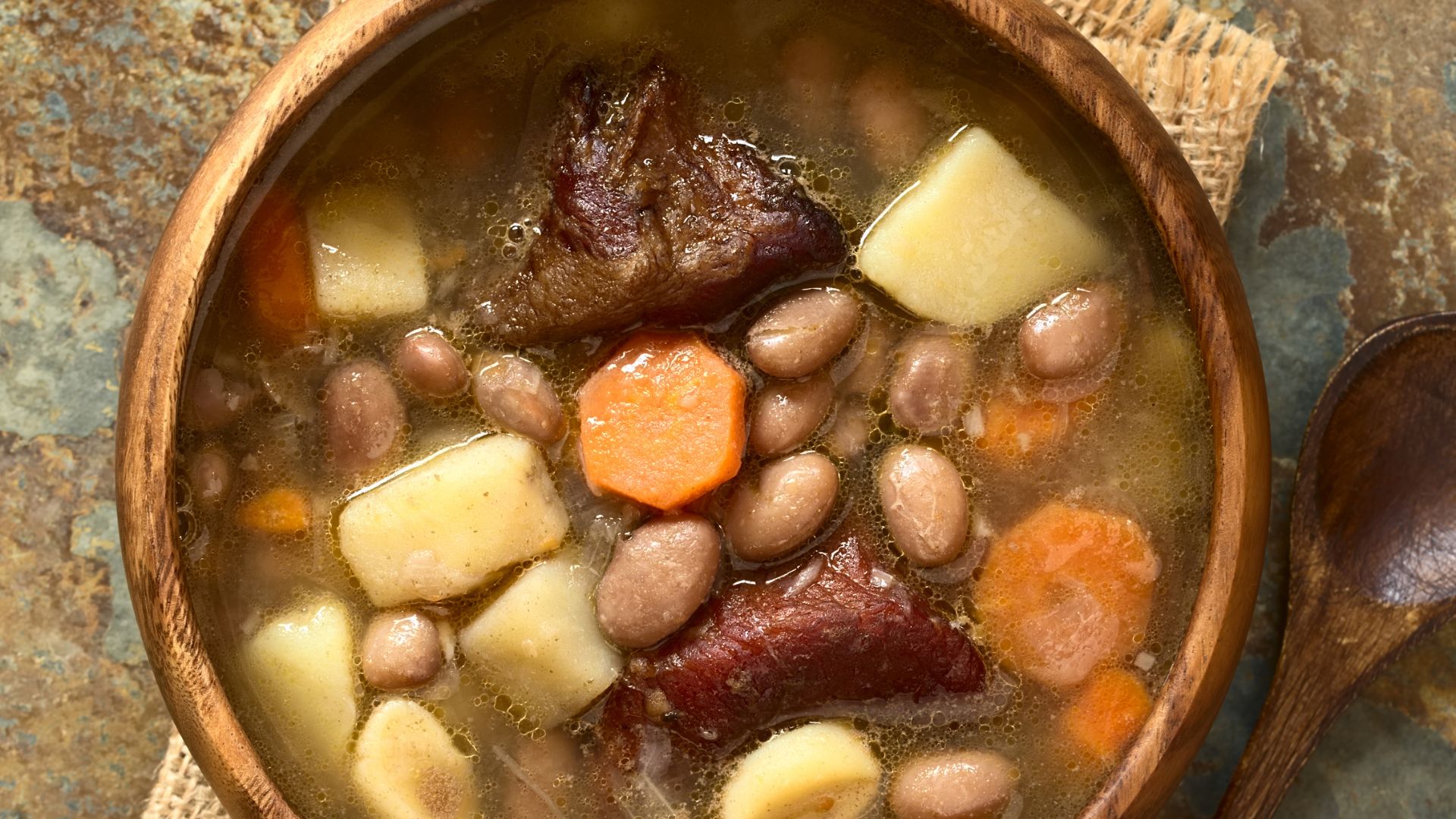 Eredeti Babgulyás Recept - Hagyományos Babgulyás Csülökkel