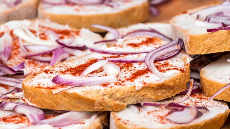 30 Magyar Fogás - Híres és Hagyományos Magyar Ételek Listája