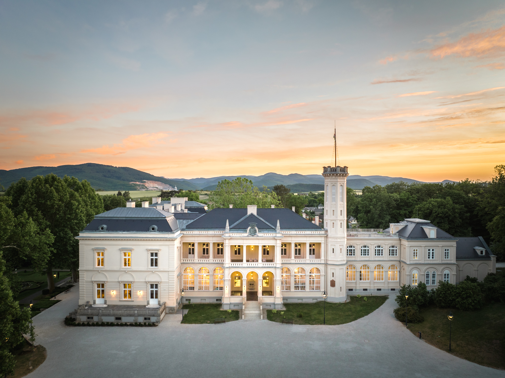 15 Legszebb Kastély Magyarországon | Magyar Kastélyok