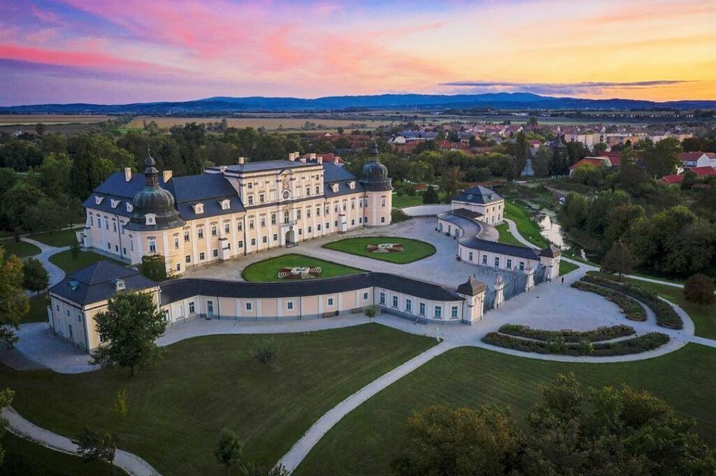 15 Legszebb Kastély Magyarországon | Magyar Kastélyok