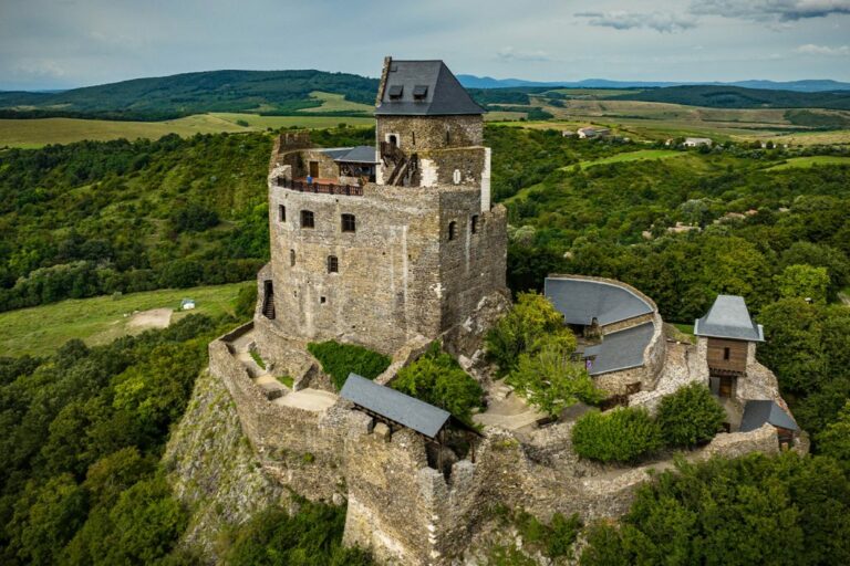 15 Gyönyörű Magyar Vár | Várak Magyarországon - Mira Magazin